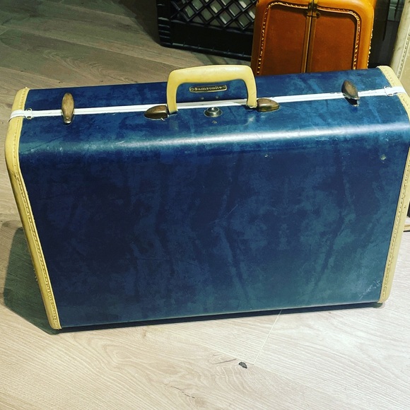 Samsonite | Bags | Vintage Samsonite Shwayder Brothers Suitcase Blue ...